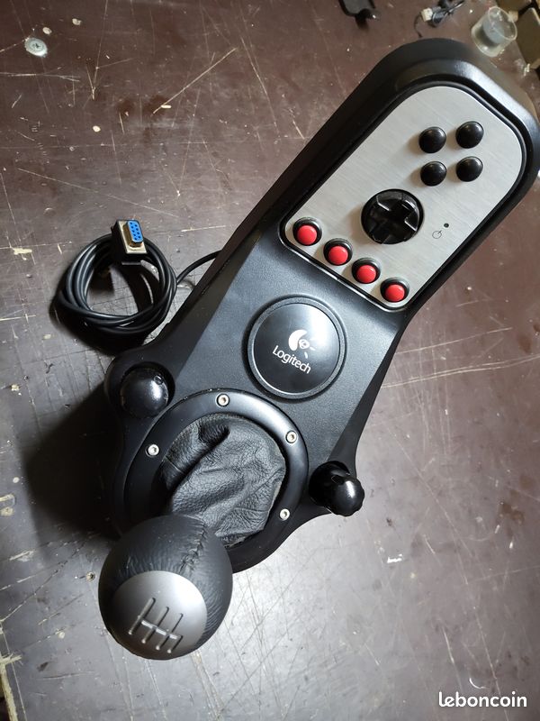 Boite de vitesse Logitech G27 - Consoles