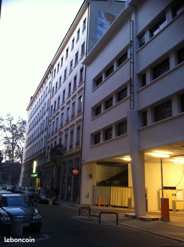 Place de parking Perrache quartier Ainay - Locations