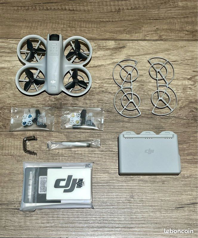 DJI Neo Bundle Fly More (RC non incluse) - Modélisme