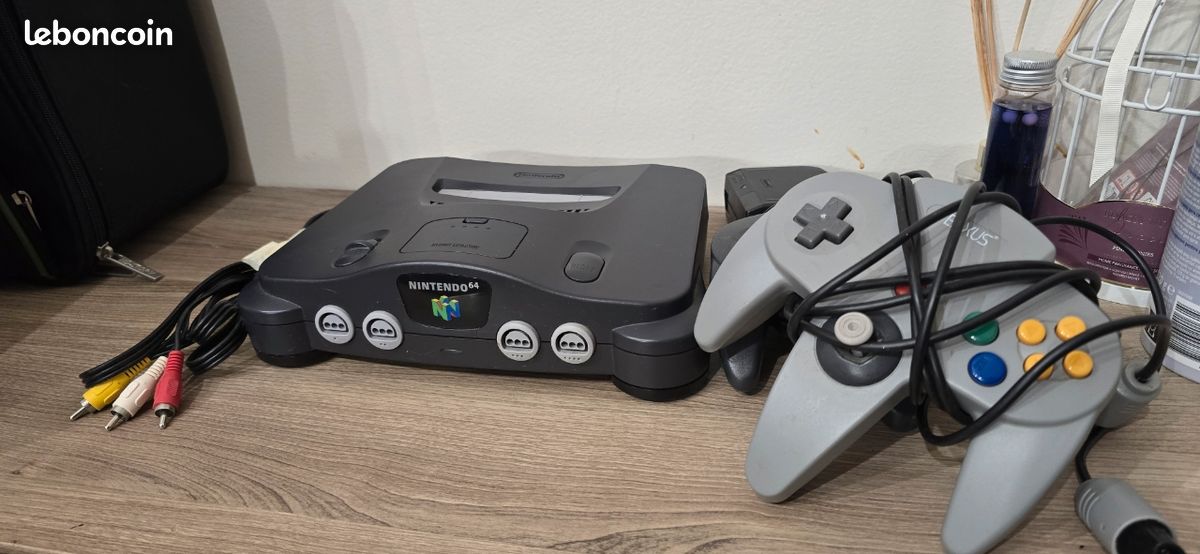 Nintendo 64 - Consoles