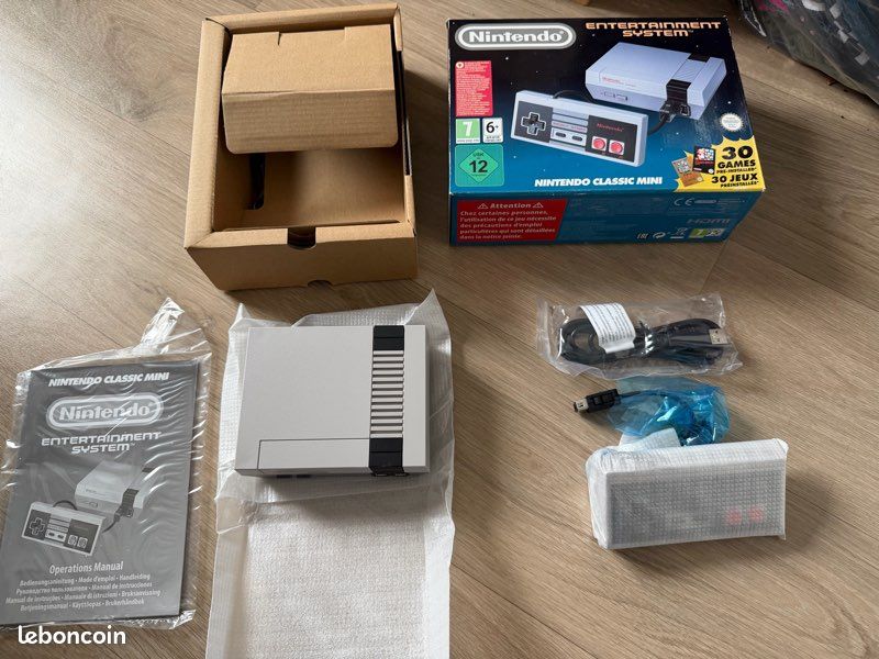 Nintendo mini Classic - Consoles