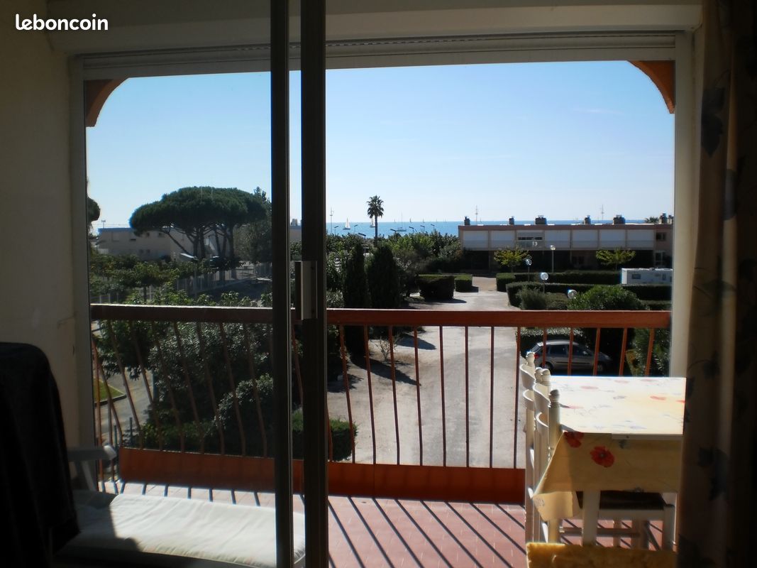 Studio bord de mer avec vue sur la mer - Locations saisonnières