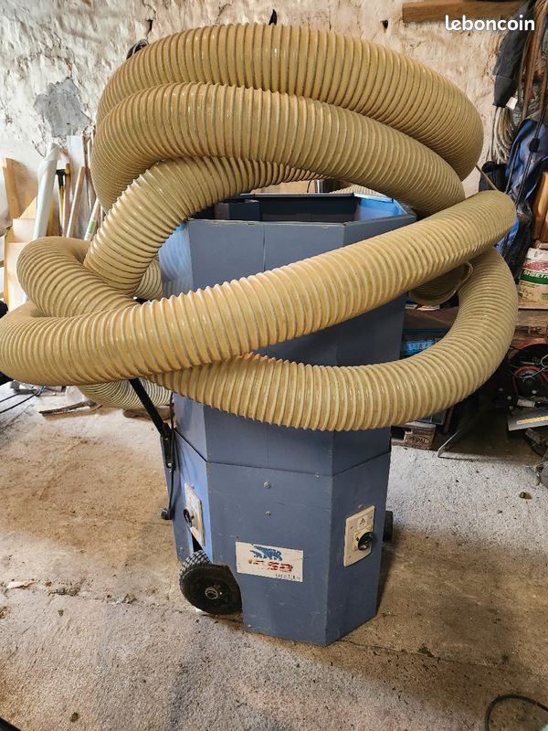 Cardeuse souffleuse isolation - BTP - Chantier gros-oeuvre