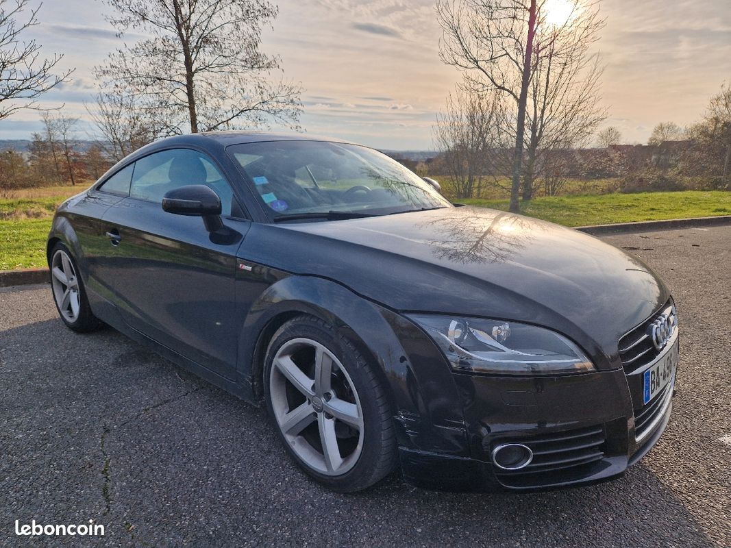 Audi TT 1.8 TFSI - Voitures