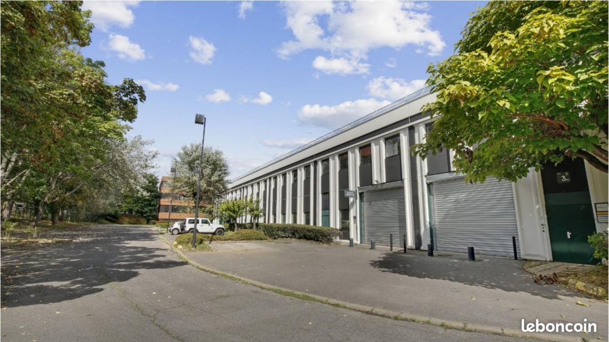 Local bureaux 1 262 m² - Bureaux & Commerces
