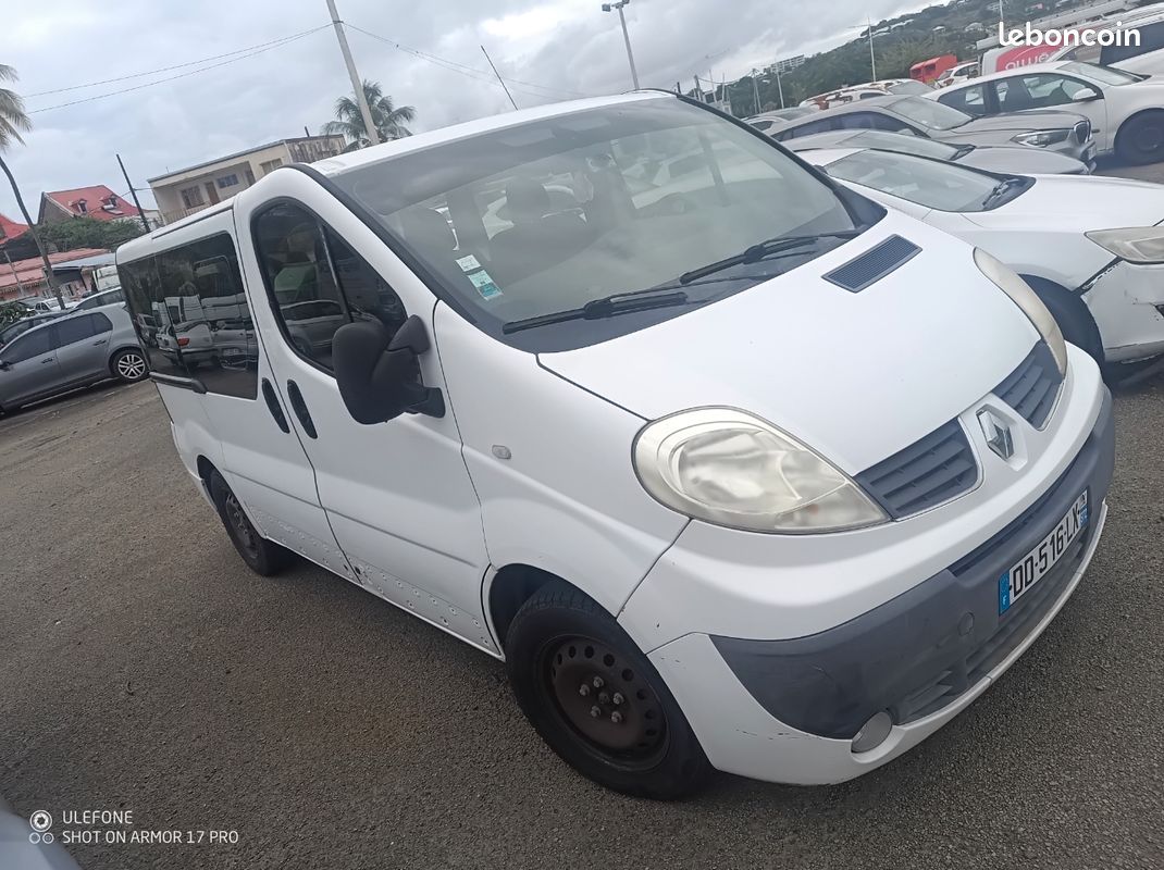 Vend Renault trafic mini bus 9. Place diesel diesel boite de vitesse ...