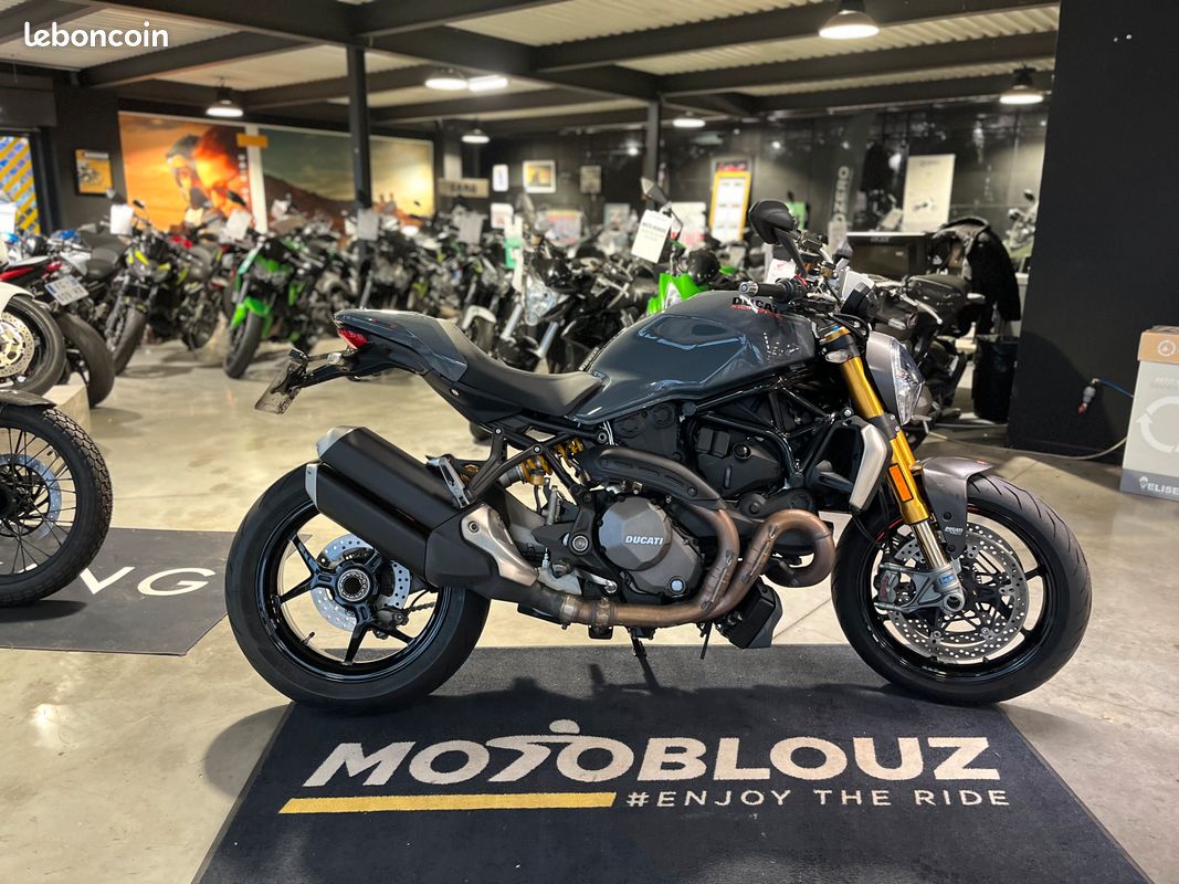 Ducati monster 1200 s 1er main 10813 km - Motos