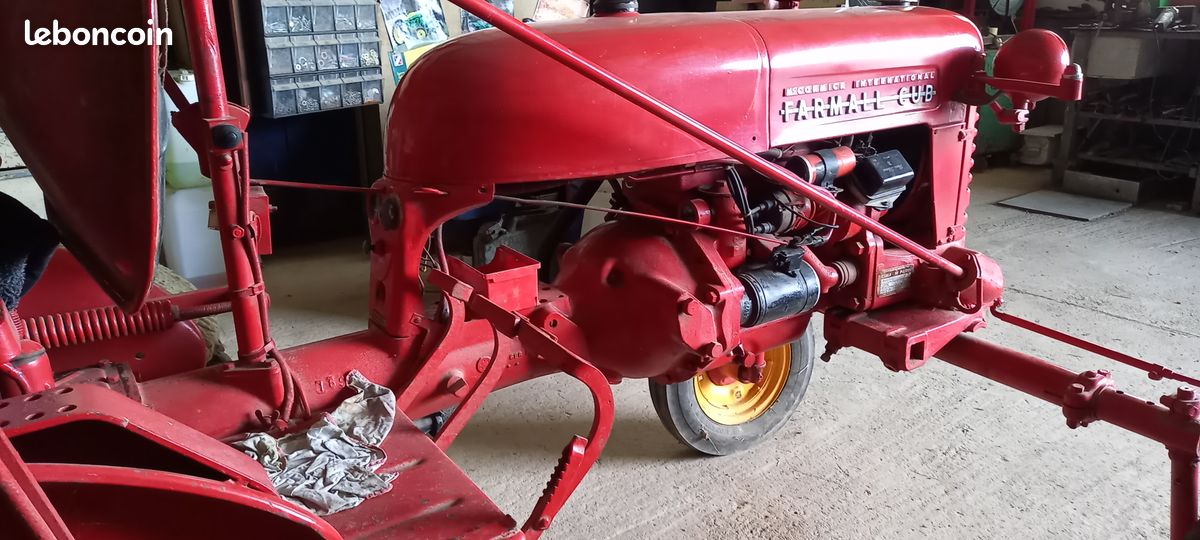 Tracteur farmall cub francais - Tracteurs