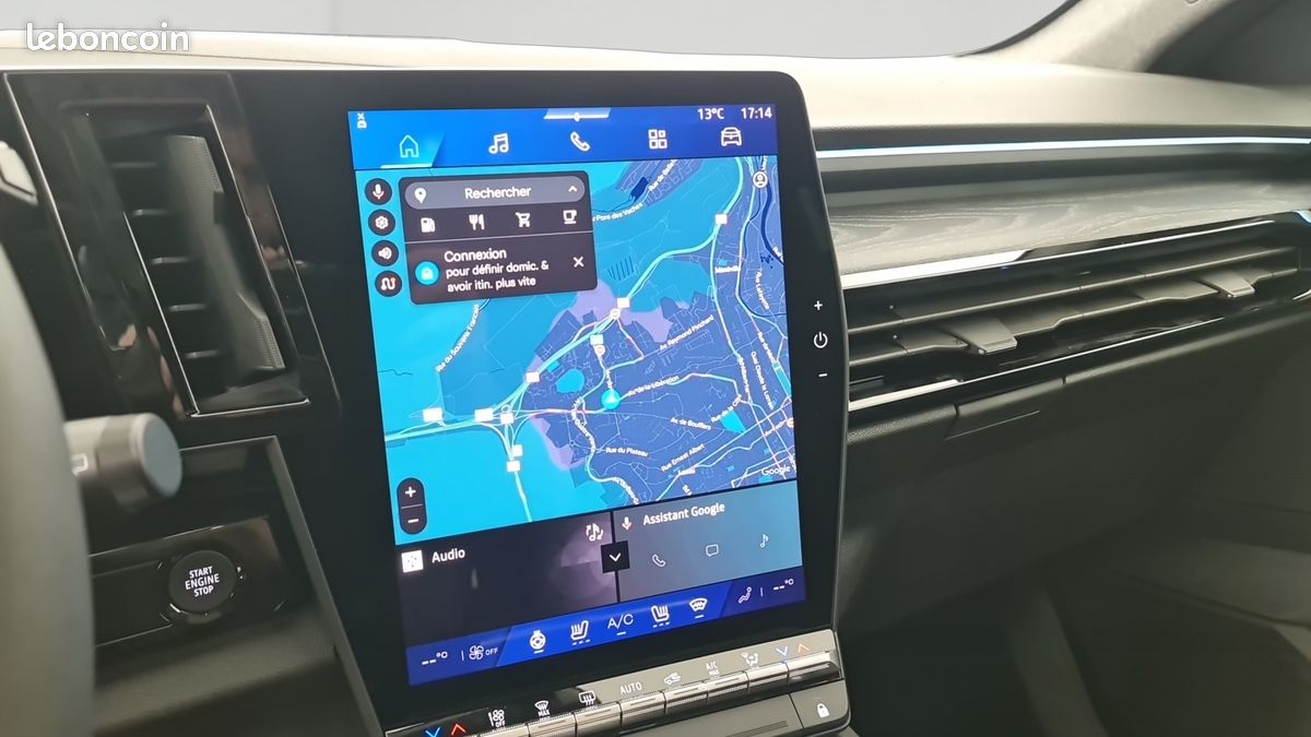 RENAULT Espace full hybrid E-Tech 200 ch 7pl Iconic - Voitures