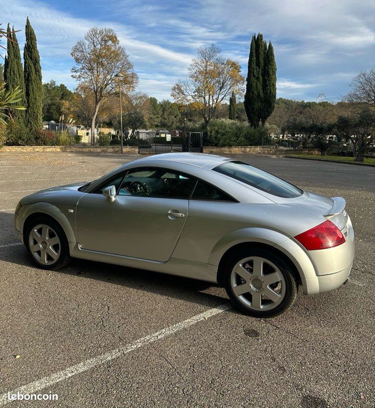Audi TT 1.8T 180ch - Voitures