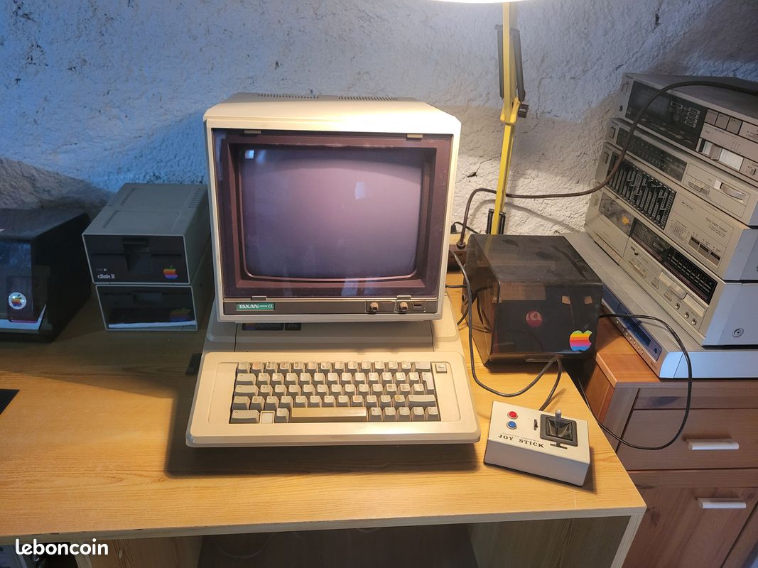 Ordinateur Apple IIe (1982) - Ordinateurs