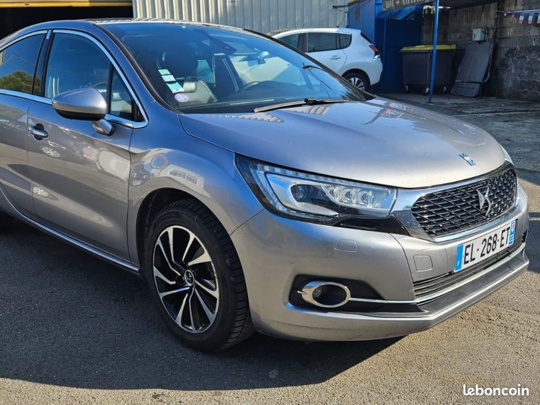 Ds ds4 1.2 thp 130 ch sochic - Voitures