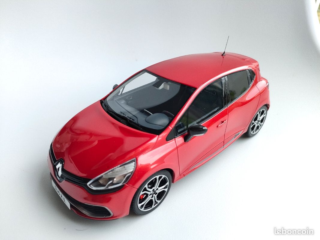 Renault clio 4 rs trophy rouge flamme ottomobile 1/18 - Collection