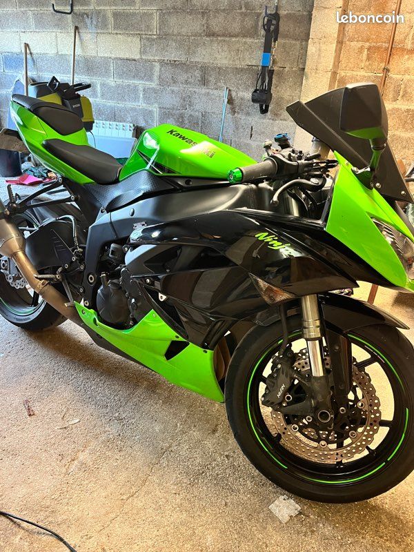 Vend ou échange Kawasaki zx6r - Motos