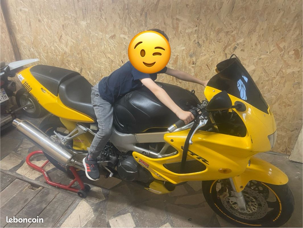 Vtr 1000 - Motos