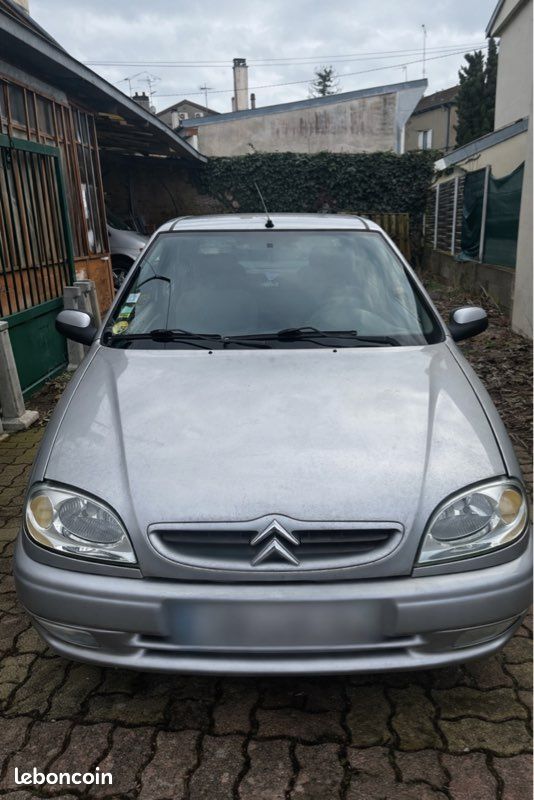 Citroën Saxo Exclusive 1.1L essence – Pour pièces - Équipement auto
