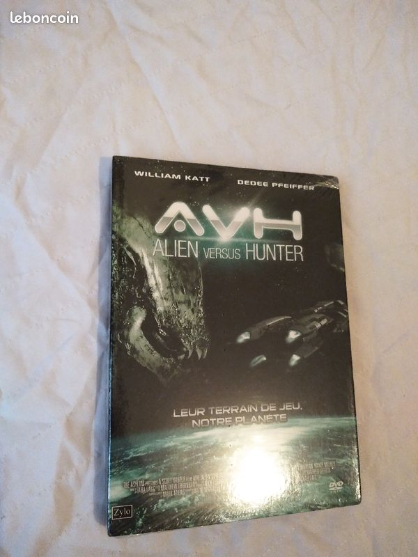 AVH Alien VS Hunter DVD neuf William Katt Dedee Pfeiffer - DVD - Films