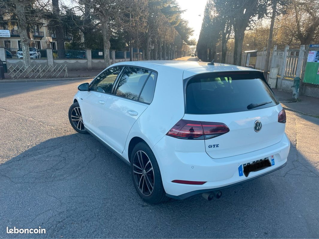 Volkswagen golf 7 GTE phase 2 - Voitures