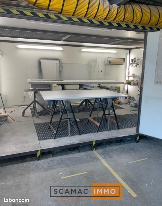 Local d'activité 249 m² - Bureaux & Commerces