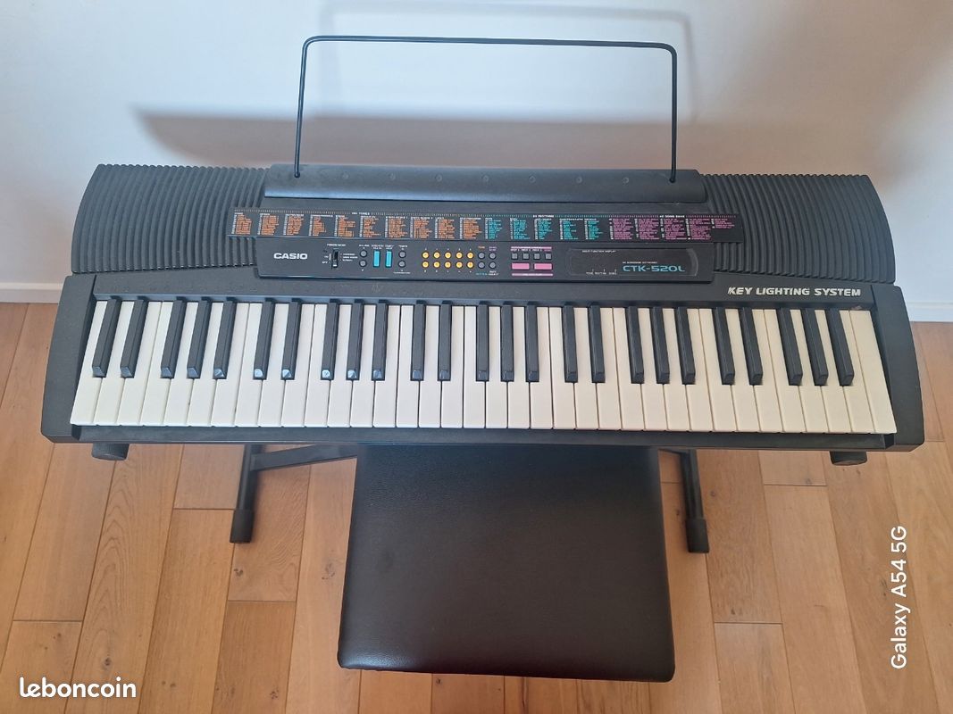 Piano casio key lighting system - Instruments de musique