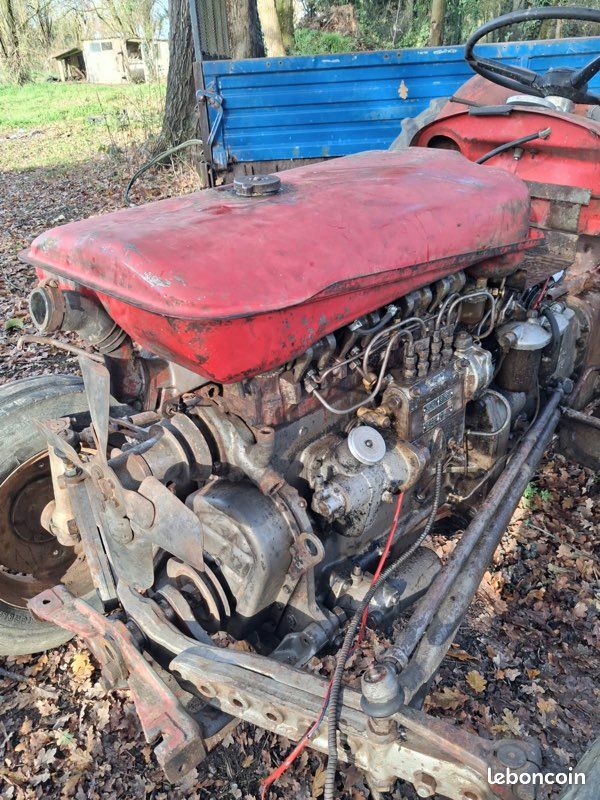 Massey Ferguson 835 - Tracteurs