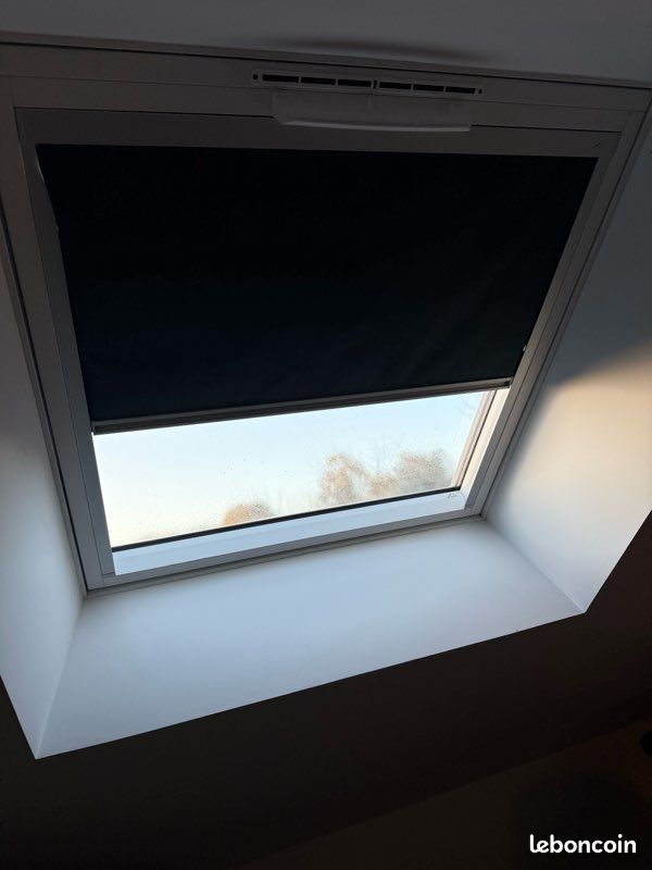 Fenêtre de toit ( velux ) roto - Services de jardinerie & bricolage