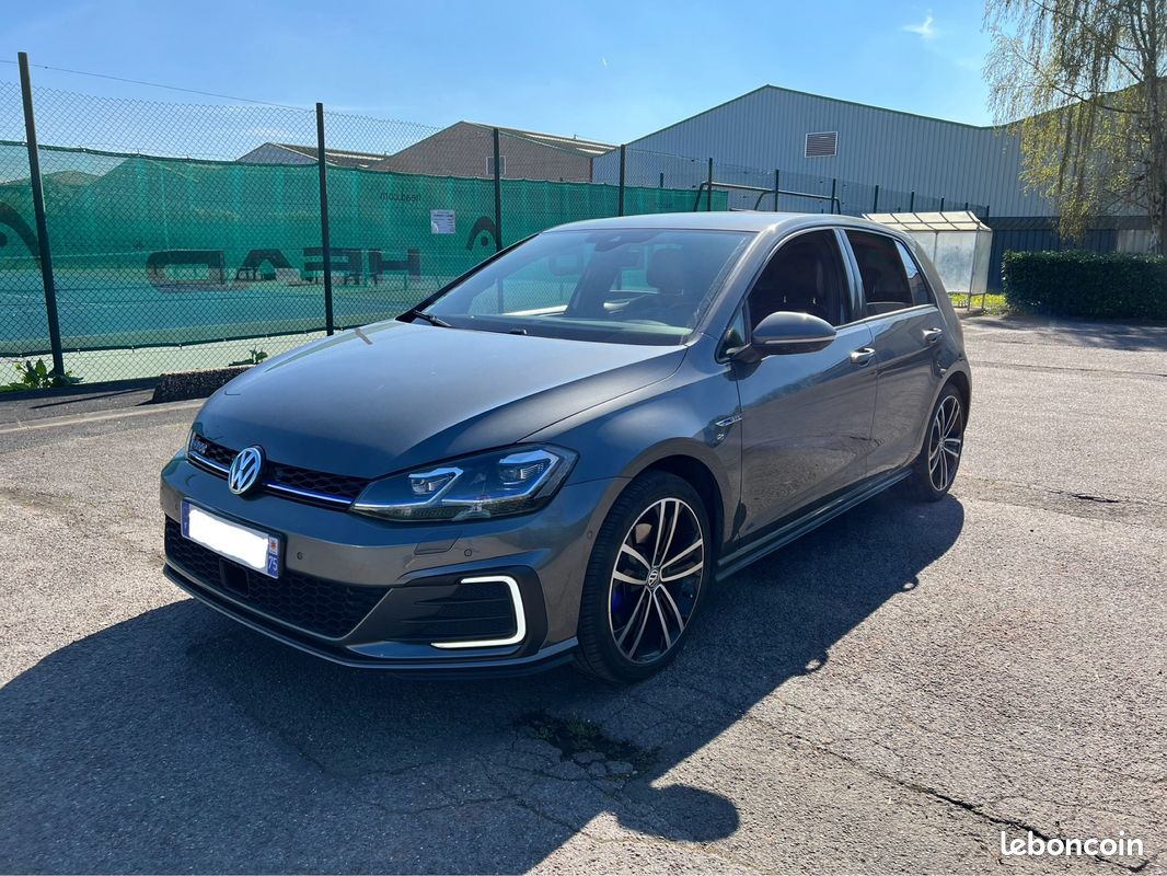 Golf 7 GTE 1.4L TSI 204CH HYBRIDE - Voitures
