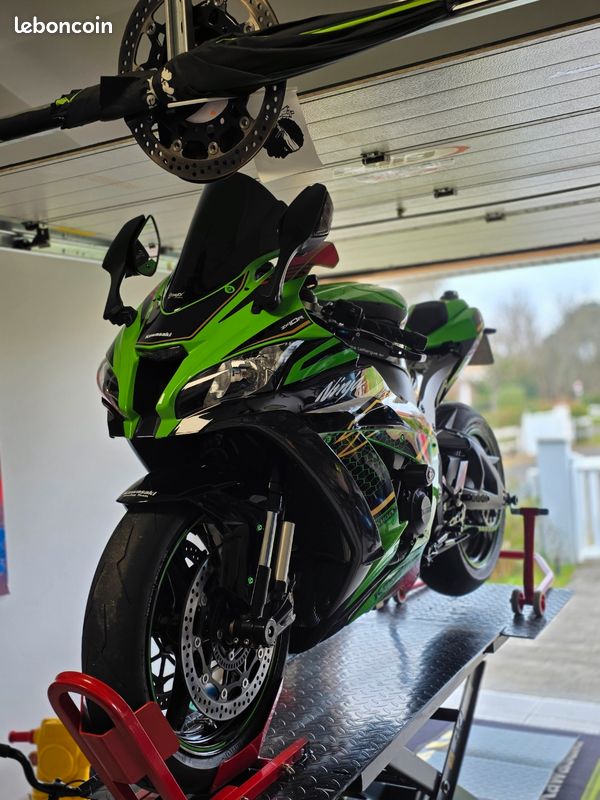 Kawasaki zx-10r KRT performance - Motos