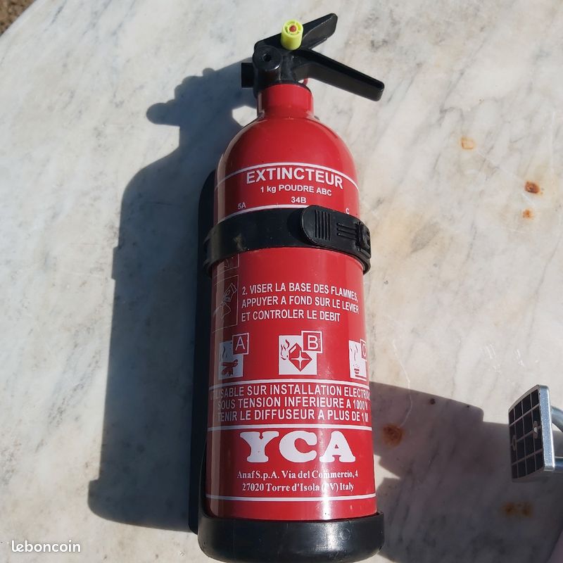 Extincteur Ce 0029 1kg poudre voiture - Équipement auto