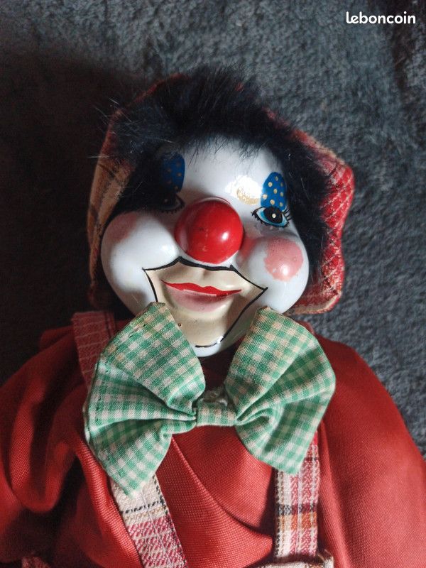 Clown rouge 🤡 - Collection