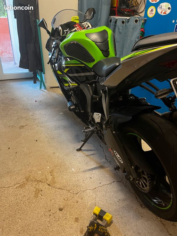 Kawasaki zx6r 636 - Motos