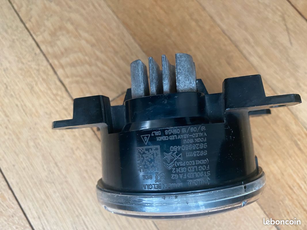 Halogène Voiture LED Citroen Peugeot 9826960480 Valeo - Équipement auto