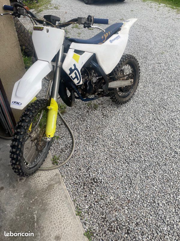 85 tc 2019 gr - Motos