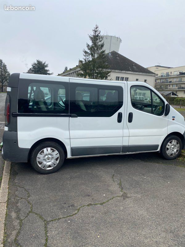 Renault trafic - Voitures