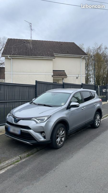 Toyota RAV 4 hybrid - Voitures