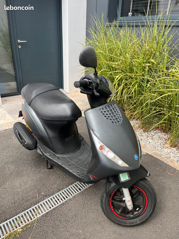 Scooter Zip Piaggio 4T - Motos