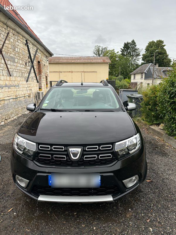 DACIA Sandero Blue dCi 95 Stepway - Voitures
