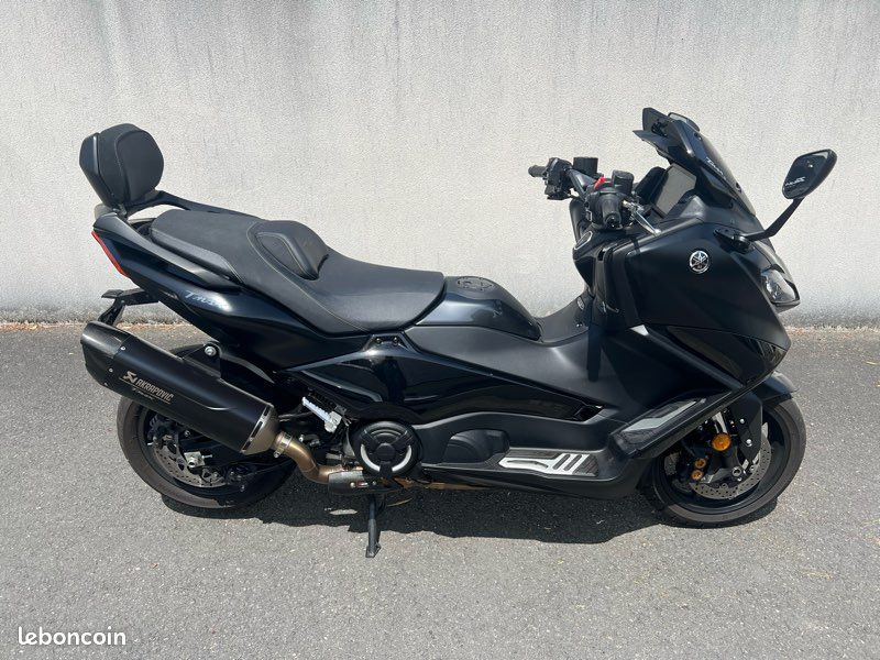 Yamaha TMAX Tech Max 2024 Full Option - Motos
