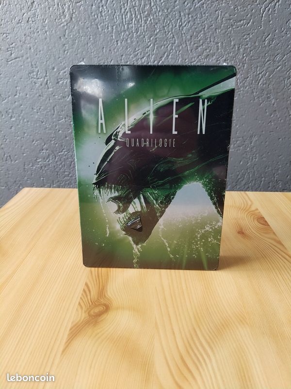 Coffret Steelbook DVD " Alien " - DVD - Films
