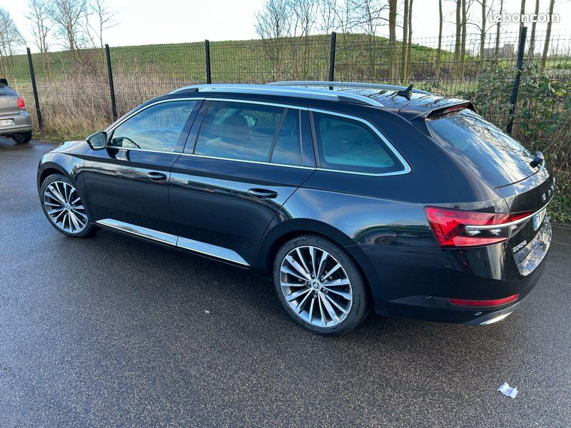 Skoda superb 3 phase 2 Combi L&K 2.0 TDI SCR 190cv - Voitures