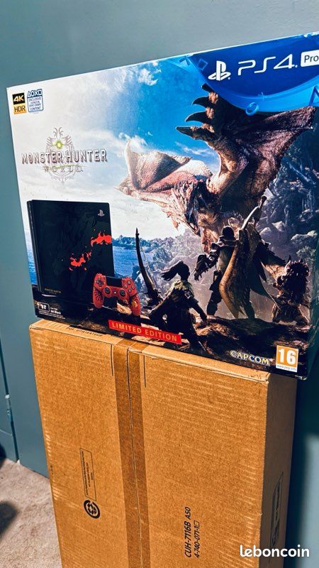 PS4 pro monster hunter - Consoles