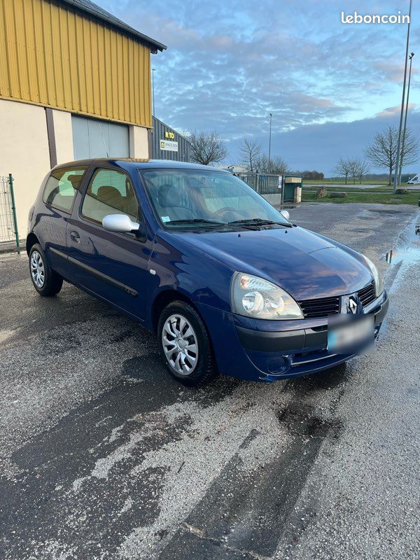 Reserve Clio 2 1 2 Essence