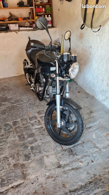 Hyosung comet 125 - Motos