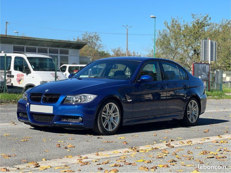 BMW 325iA E90 PACK M - Voitures
