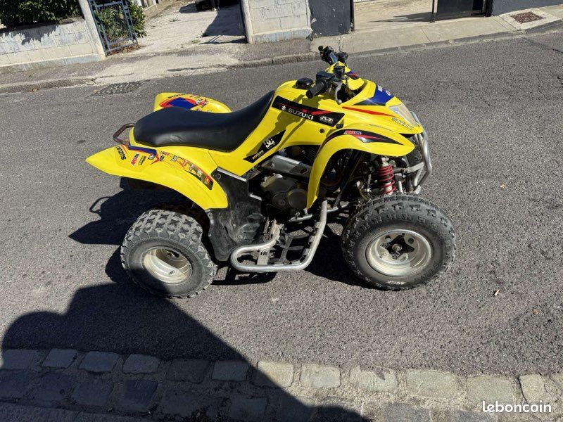 Quad 250 LTZ - Motos