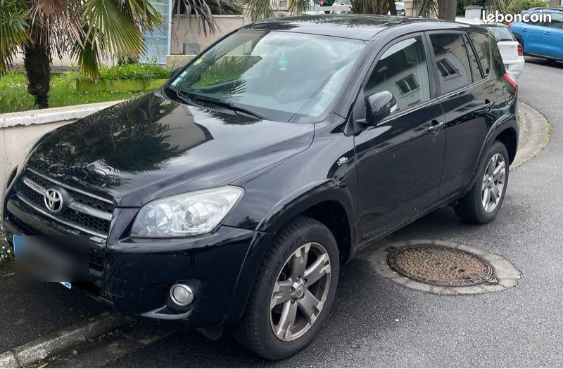 Toyota RAV4 - Voitures