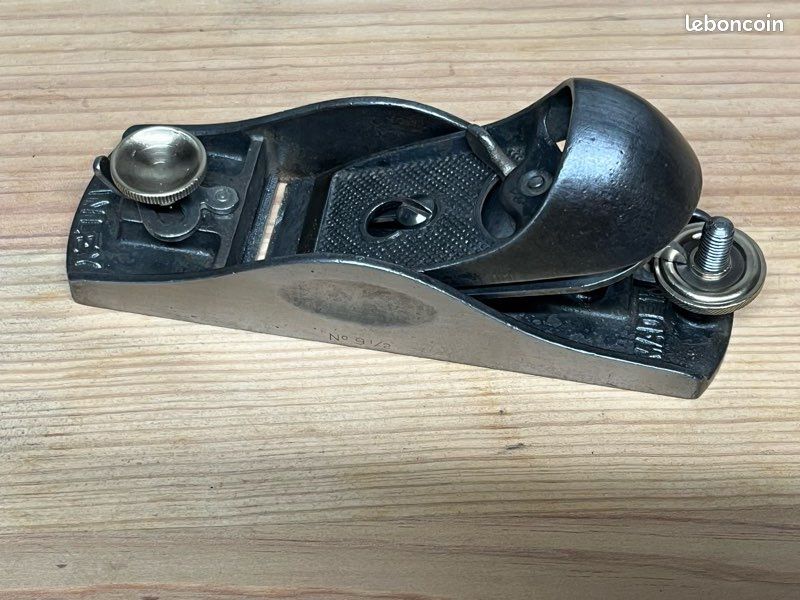 Rabot de paume Stanley 9 1/2 - Bricolage