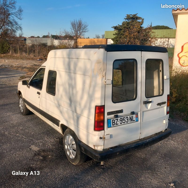 Renault Express - Équipement auto