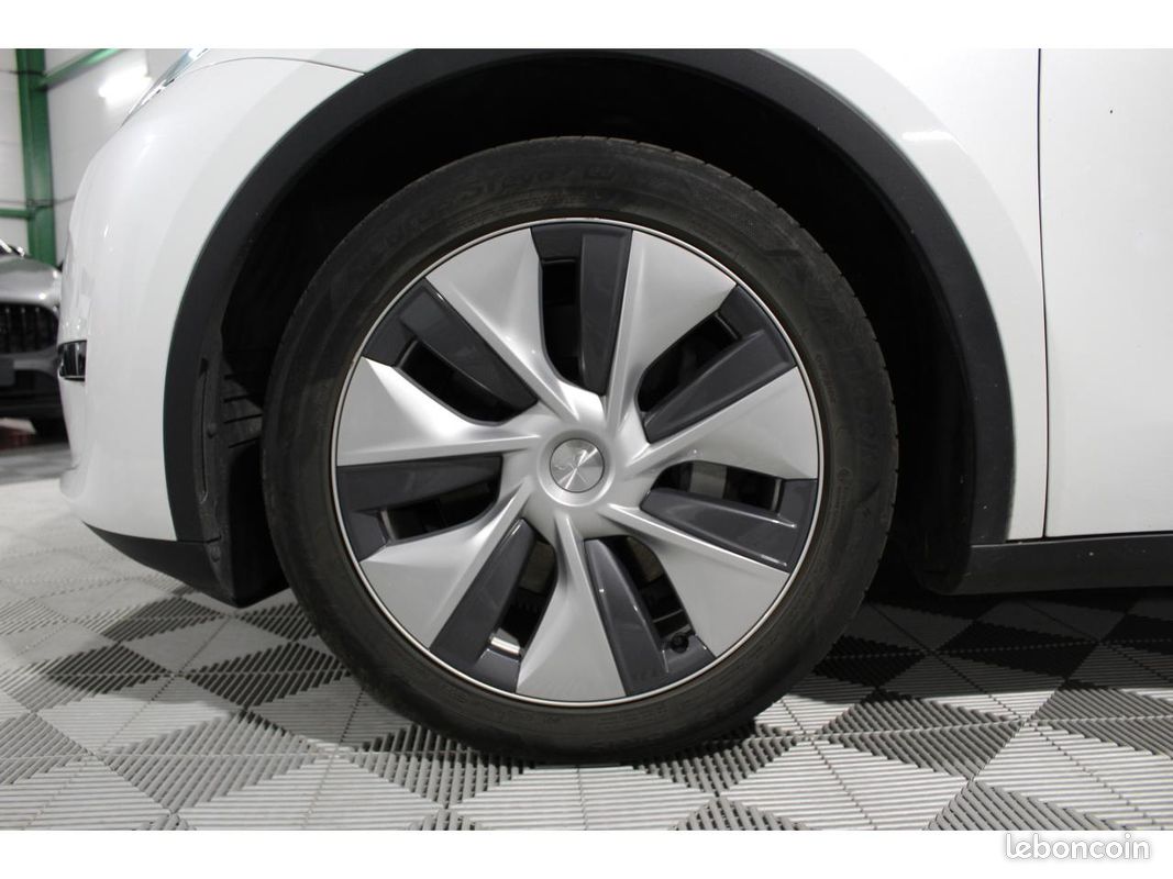 TESLA MODEL Y Première main - Voitures