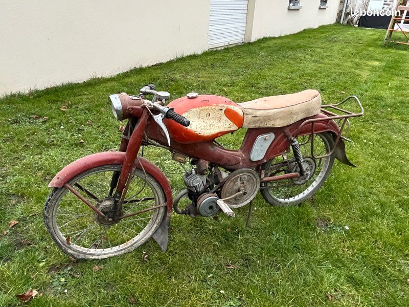 Mobylette spéciale 50 première model - Motos